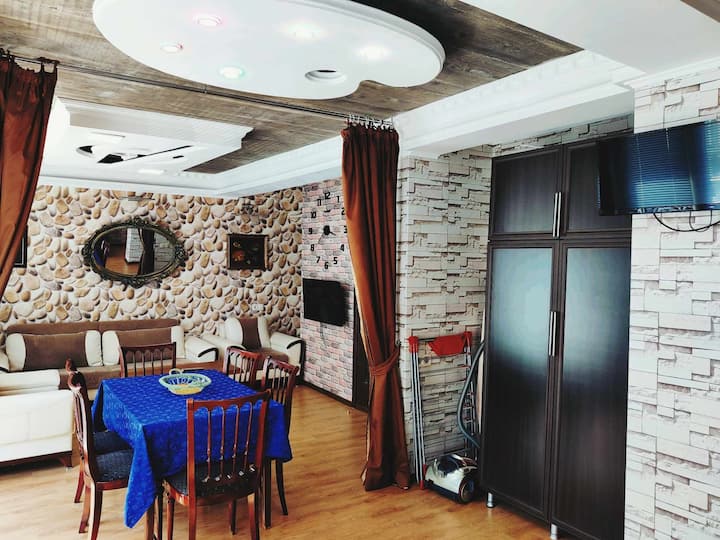 Просторная квартира на бульваре. - Batumi