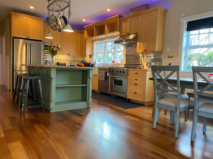 Craftsman Next To The Beach - ベインブリッジアイランド, WA