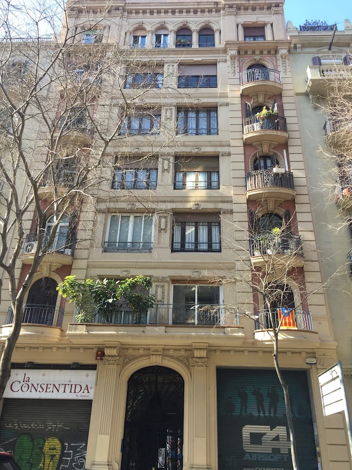 Beautiful Home For Families Guests - Barcelona