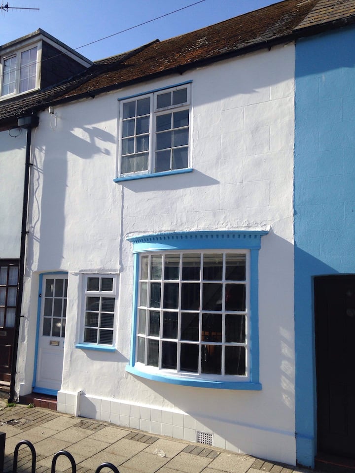 Character Cottage Close Old Harbour, Beach & Town - Weymouth
