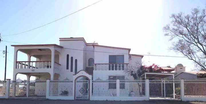 Beautiful 5 Bedroom In The Heart Of San Carlos - Guaymas