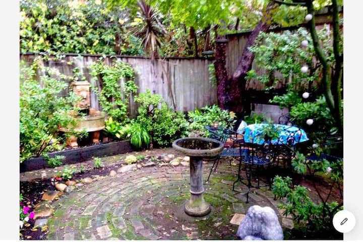 Piedmont Ave One Bedroom Cottage! Perfect Serenity - Piedmont