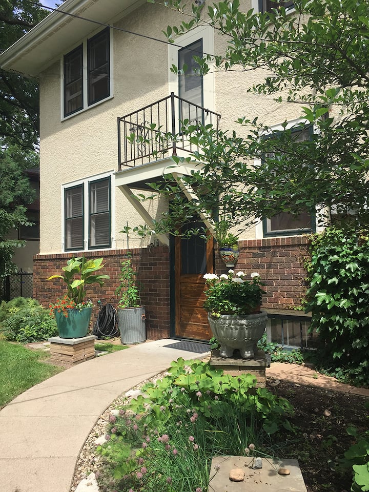 Linden Hills Urban Retreat - Minneapolis, MN