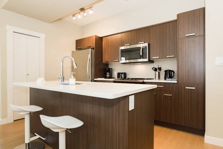 Fox2 Tower Condo A/c Downtown 104 St W U/g Parking - Edmonton