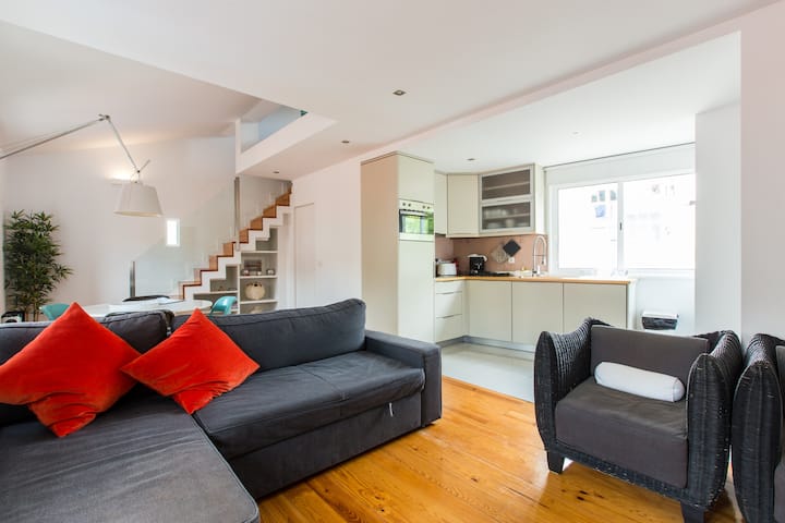 Duplex Sympathique à Lisbonne, Proche Du Bairro Alto - Lisboa