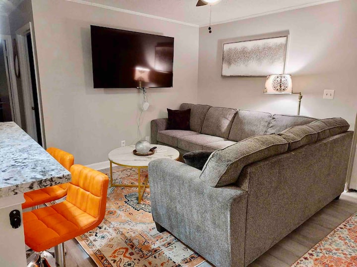 *Cozy 2 Br * Only 4 Mins To Ut* Sleeps 6 - Knoxville, TN