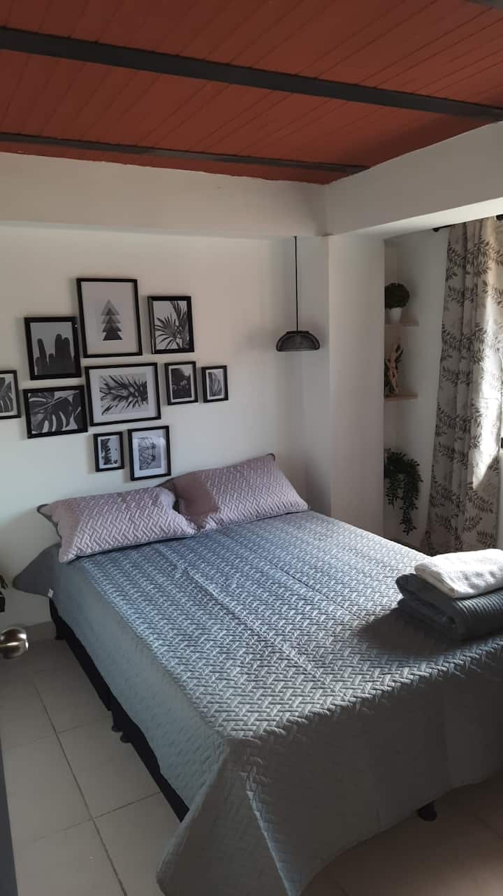 Apto De 3 Habitaciones En Sur. - Itagüí