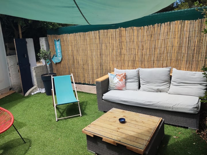 Bord De Mer : Studio Avec Salon D'été à Sausset - Carry-le-Rouet