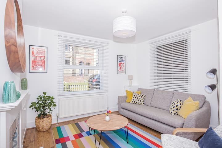 Spacious And Modern Two Bed Victorian Townhouse - Oxford