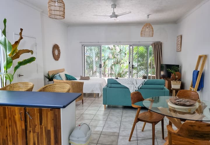 Palm Oasis Studio Villa Minutes Walk To Beach! - Agnes Water