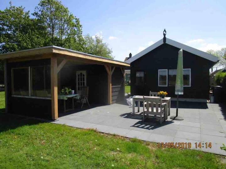 Rustig Gelegen Bungalow. - Zierikzee