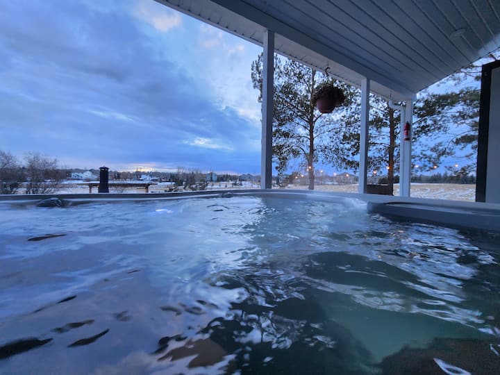 Idyllic Farmhouse Retreat - Pind - Alberta