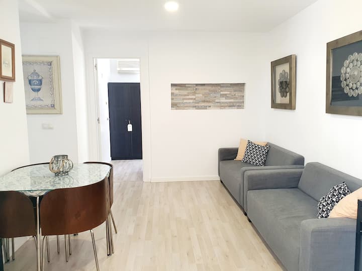 2 Privada Con Aire Acondicionado Y Llave Wifi - Sevilla, España