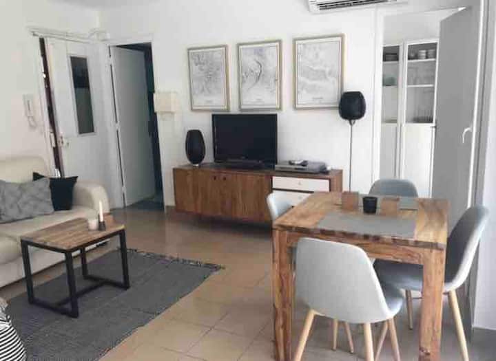 Plein Centre - Pinède : Superbe 4 Couchages - Antibes