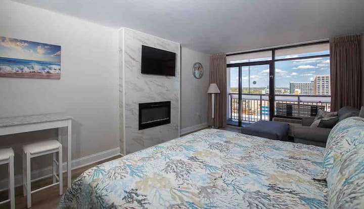 All New Ocean View King Suite - Public Beach, SC