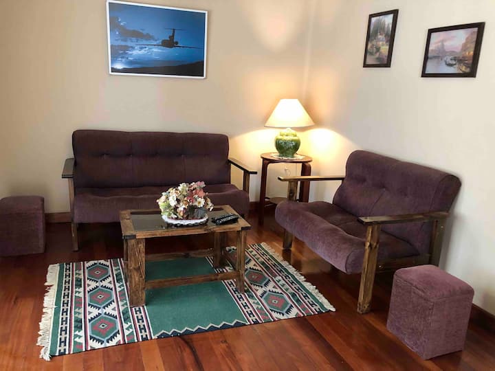 Habitación Doble En La Zona Norte De Cochabamba - Bolivia