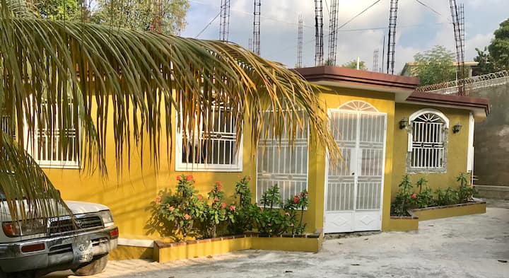 Large Gated House In Port-au-prince Haiti - Haiti