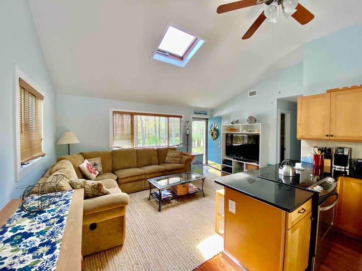 Hamptons Gem- 5 Mi To Us Open, 3 Mi To Beach - Hampton Bays, NY