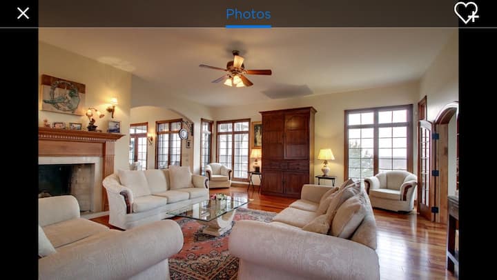 Quincy Il Luxury Mansion Suits 10 Guests - Quincy, IL