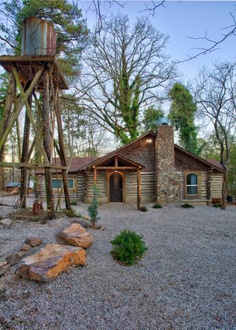 12 Hot Springs Cabins With Hot Tub - Updated 2021 | Trip101