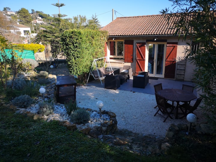 Jolie Petite Maison De Charme Dans Quartier Boisé - Vallauris