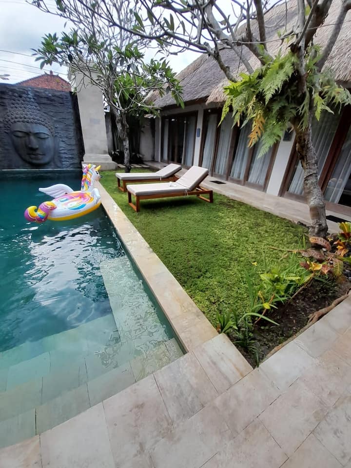 4 Bedroom, 4 Bathroom Villa With Pool - Bali