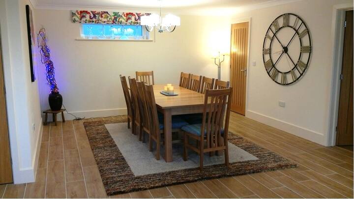 The Granary C Twin Bedroom - Bourne