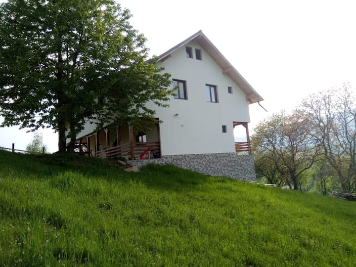 Casa Valea Lunga, Sat Magura - Peștera