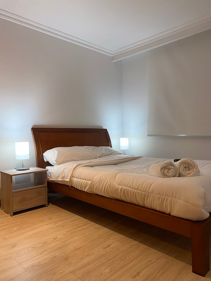 ⭐️ Centrally Located Bedroom 01🛎 In Business Area 💼 - Bogota