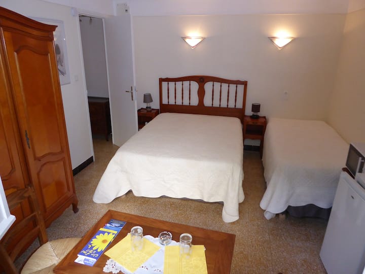 Chambre Privée Au Rez-de-jardin D'une Maison - Bormes-les-Mimosas