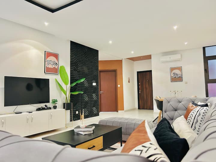 Chloe’s Nest\café\piscine\wifi\balcon|clim\parking - Abidjan