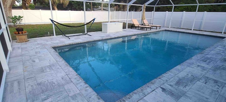 Fort Myers Pool Home | Downtown & River District - Fort Myers, FL