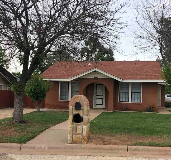 Clean And Cozy Little Nest #1 - Abilene, TX