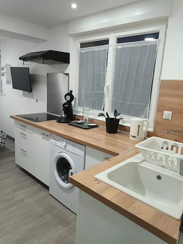 Appart 2 Minutes Gare Avec Parking Privé Gratuit - Dreux