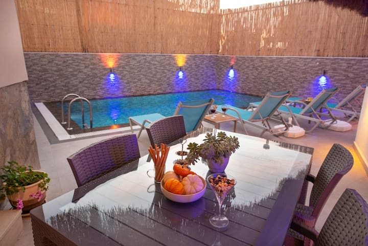 Villa İNanç ÖLüdeniz,havuz Başı Korunaklı. - Ölüdeniz