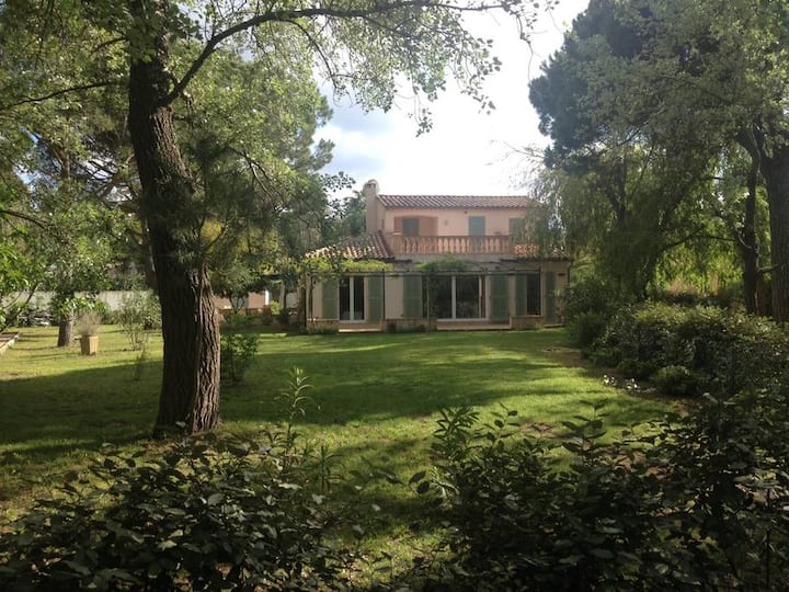 Médecin Loue Double Villa, Plage Des Canoubiers - Plage de Pampelonne