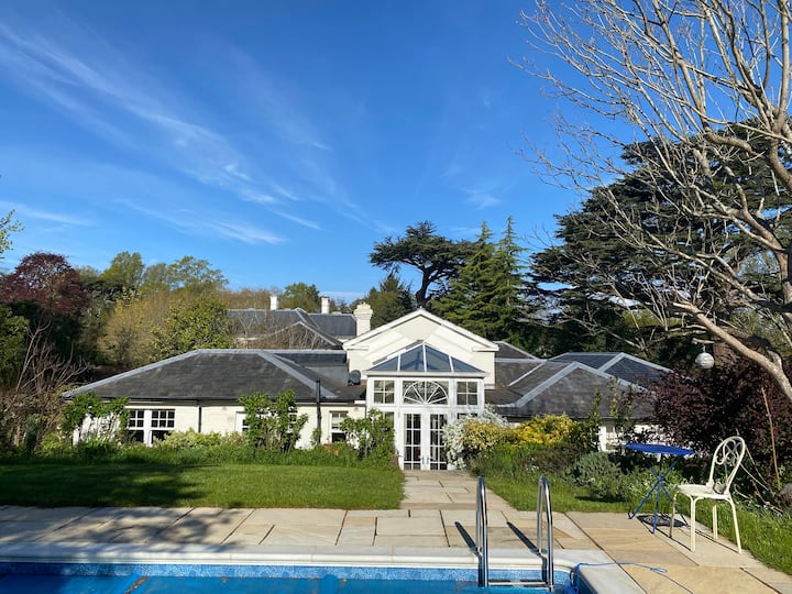 The Clockhouse & Heated Pool, By Sissinghurst Gdns - Cranbrook, UK