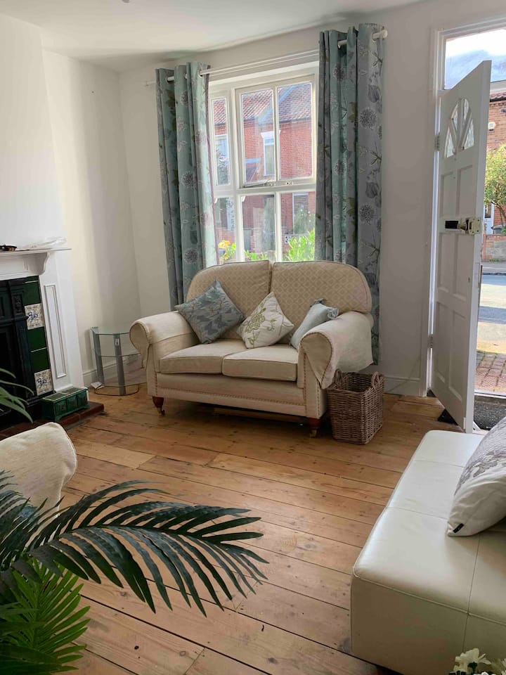 Pretty Norwich City Home Dovedale House - ノリッジ