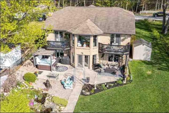 Wasaga Beach Cottage - Wasaga Beach