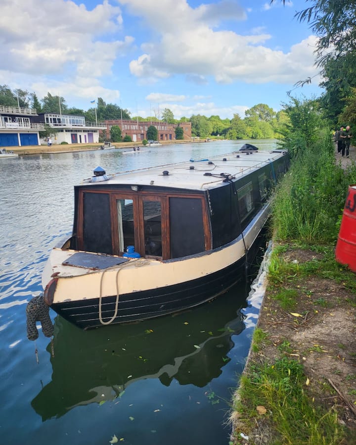 Cosy Riverside Boat - Oxford