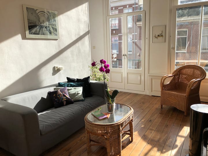 Charming, Typical Bright Apartment - 
B&b Anne - Amsterdam
