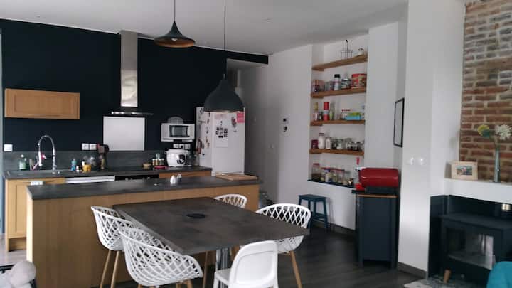 The Family House Verlay - Douai