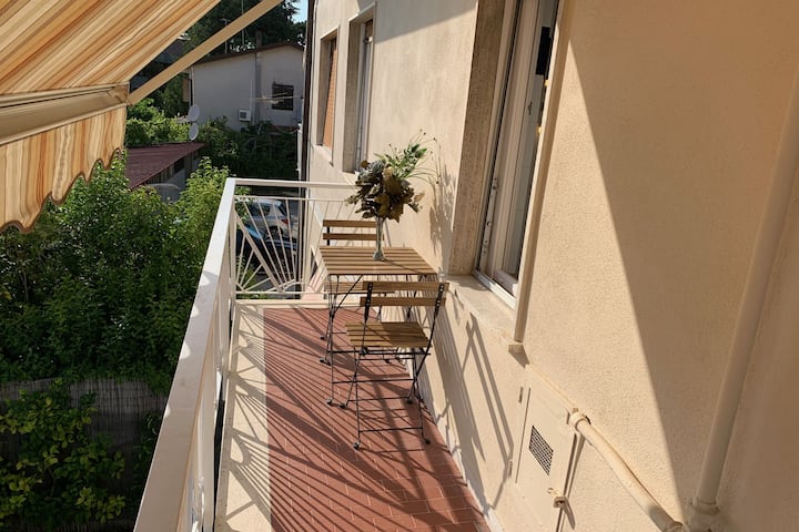 50 M² Apartamento ∙ 1 Habitación ∙ 5 Huéspedes - Carrara