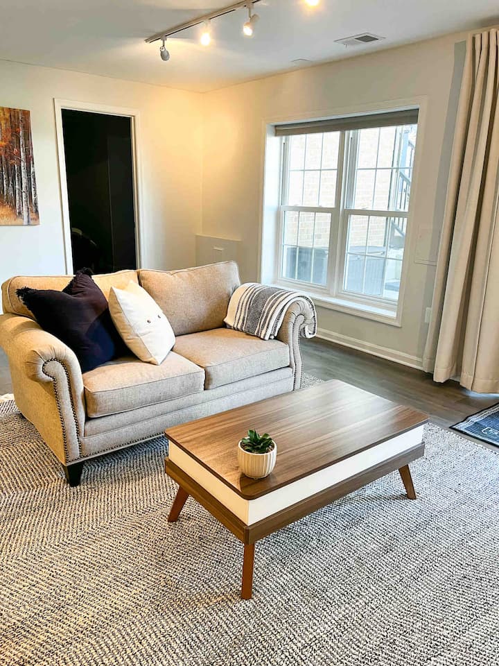 Stylish Basement Apartment With Garden View - Maryland