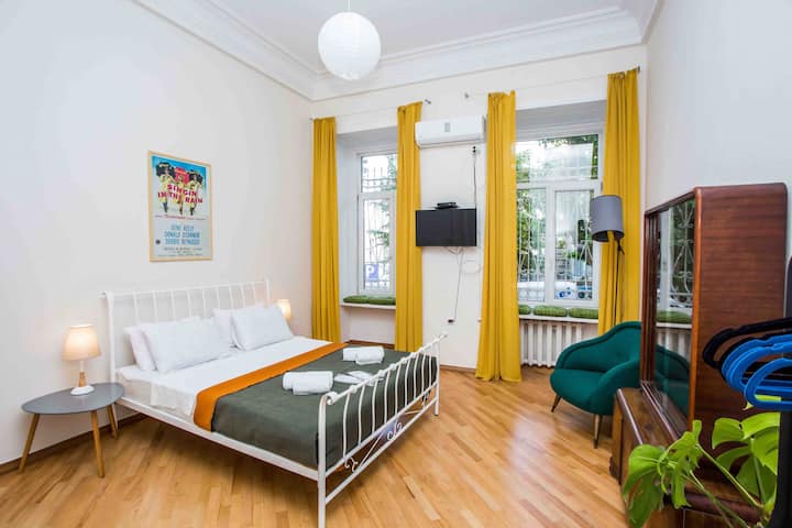 Relax In A✽colourful 2bed Apt In The♥of Old City✽ - Tbilisi
