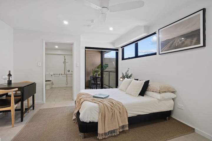 New King Street Studio Apartment Level 1 With Lift - Camperdown