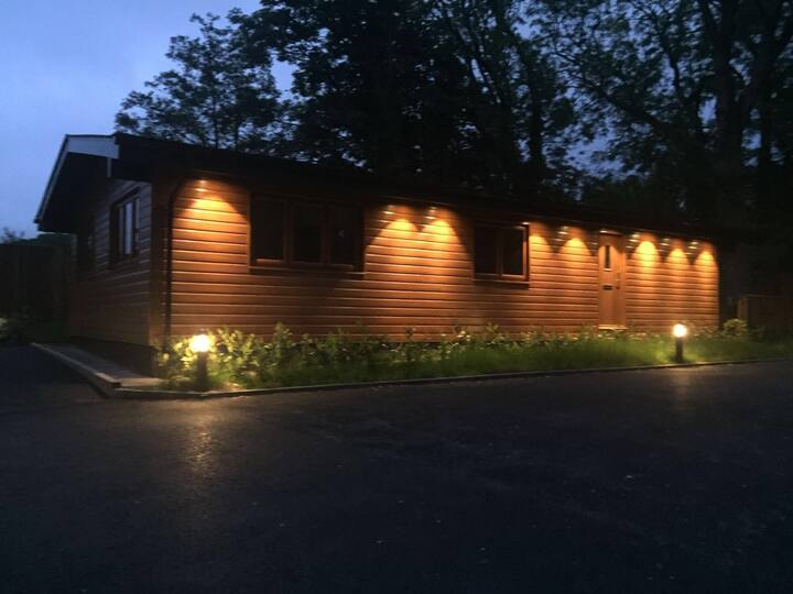 Shellow Lane Lodge, 6 Berth, Family & Pet Friendly - Bungalows for Rent ...