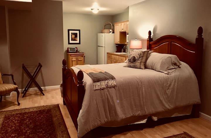 Inviting Nook - Moscow, ID