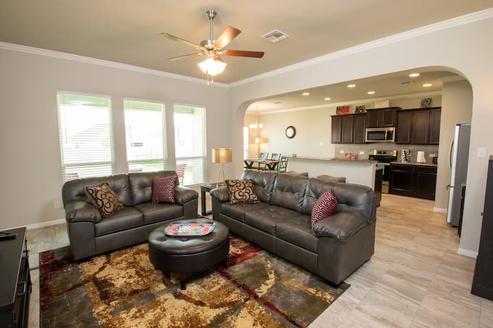 Trinity House - New House Relaxed Living - Temple, TX