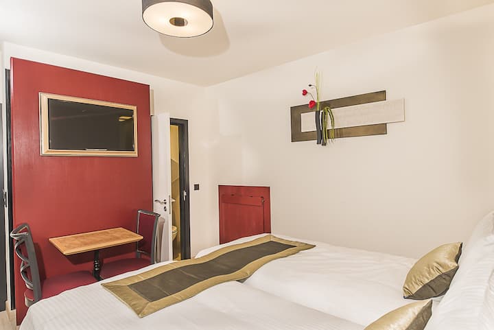 Charming Room 8 In Center Grand Place - Brussels